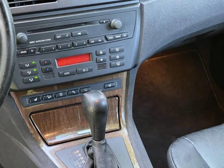 Pelēks BMW X3 2004 Rēzekne, ar dzinēja tilpumu 3.00 L un nobraukumu 200 tūkst. km par 4600 €, foto 20 vietnē AUTOMOTO.COM.LV
