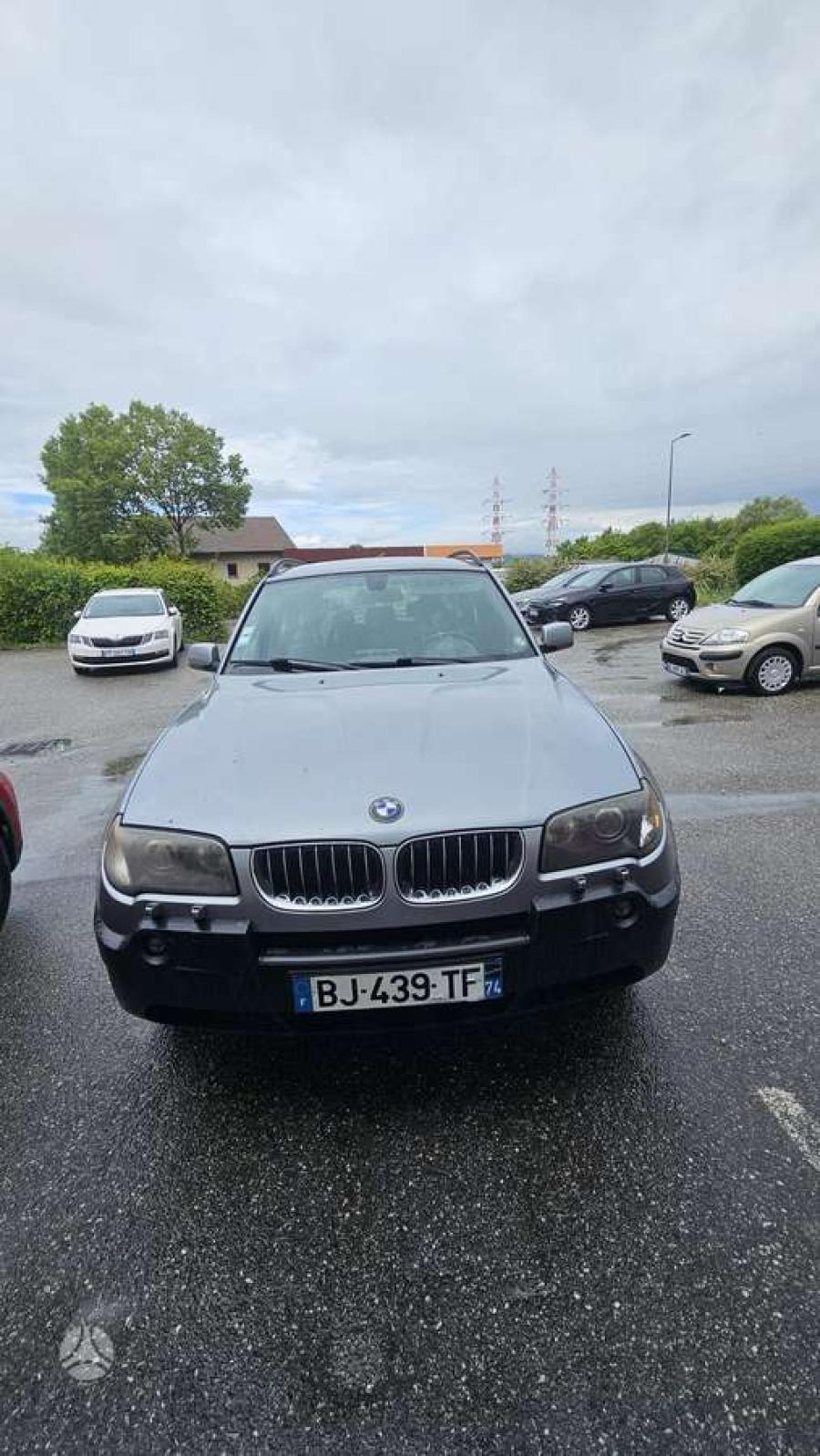 Grey BMW X3 2004 in Taurage, with an engine capacity of 3.00 L and mileage of 283 thousand km for 3700 €, photo 1 on AUTOMOTO.COM.LV