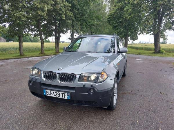 Grey BMW X3 2004 in Taurage, with an engine capacity of 3.00 L and mileage of 283 thousand km for 3900 €, photo 1 on AUTOMOTO.COM.LV