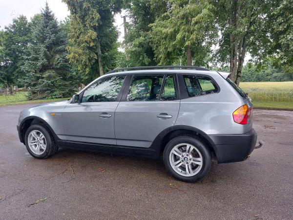 Grey BMW X3 2004 in Taurage, with an engine capacity of 3.00 L and mileage of 283 thousand km for 3900 €, photo 3 on AUTOMOTO.COM.LV