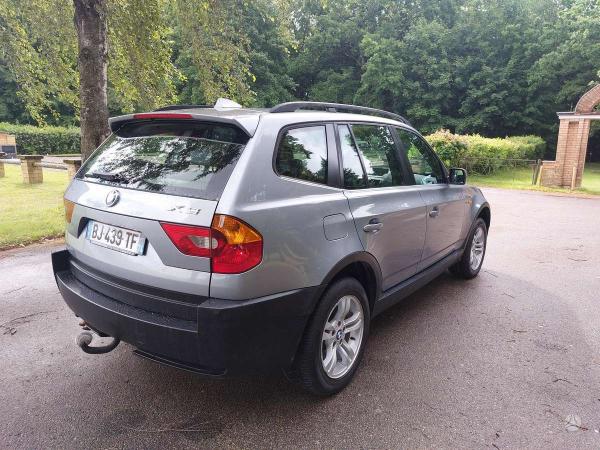 Grey BMW X3 2004 in Taurage, with an engine capacity of 3.00 L and mileage of 283 thousand km for 3900 €, photo 8 on AUTOMOTO.COM.LV