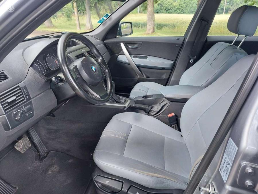 Grey BMW X3 2004 in Taurage, with an engine capacity of 3.00 L and mileage of 283 thousand km for 3900 €, photo 14 on AUTOMOTO.COM.LV