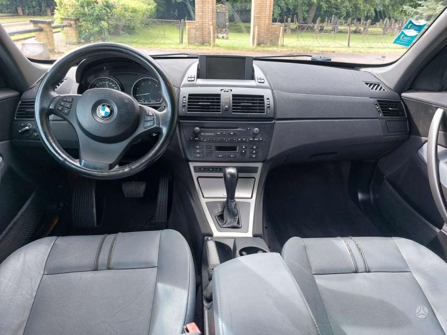 Grey BMW X3 2004 in Taurage, with an engine capacity of 3.00 L and mileage of 283 thousand km for 3900 €, photo 15 on AUTOMOTO.COM.LV