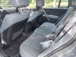 Grey BMW X3 2004 in Taurage, with an engine capacity of 3.00 L and mileage of 283 thousand km for 3900 €, photo 18 on AUTOMOTO.COM.LV