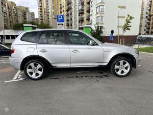 Pelēks BMW X3 2004 Viļņa, ar dzinēja tilpumu 2.99 L un nobraukumu 221 tūkst. km par 2000 €, foto 5 vietnē AUTOMOTO.COM.LV