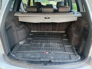 Grey BMW X3 2004 in Vilnius, with an engine capacity of 3.00 L and mileage of 256 thousand km for 4444 €, photo 14 on AUTOMOTO.COM.LV