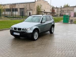 Pelēks BMW X3 2004 Ludza, ar dzinēja tilpumu 3.00 L un nobraukumu 290 tūkst. km par 4950 €, foto 3 vietnē AUTOMOTO.COM.LV