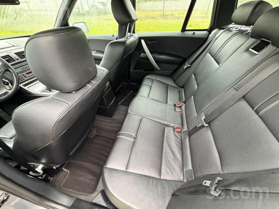 Pelēks BMW X3 2004 Ludza, ar dzinēja tilpumu 3.00 L un nobraukumu 290 tūkst. km par 4950 €, foto 14 vietnē AUTOMOTO.COM.LV