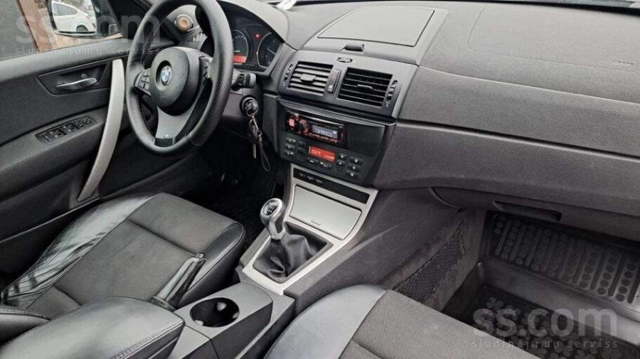 Grey BMW X3 2005 in Riga, with an engine capacity of 2.00 L and mileage of 351 thousand km for 3800 €, photo 12 on AUTOMOTO.COM.LV