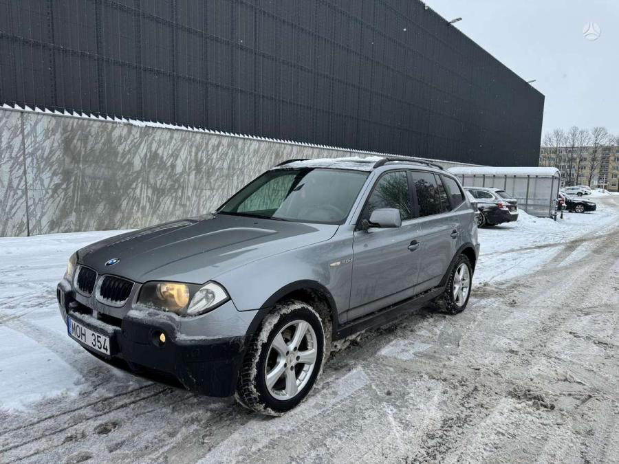 Grey BMW X3 2005 in Klaipeda, with an engine capacity of 2.00 L and mileage of 367 thousand km for 2450 €, photo 1 on AUTOMOTO.COM.LV