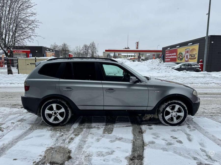 Grey BMW X3 2005 in Klaipeda, with an engine capacity of 2.00 L and mileage of 367 thousand km for 2450 €, photo 4 on AUTOMOTO.COM.LV