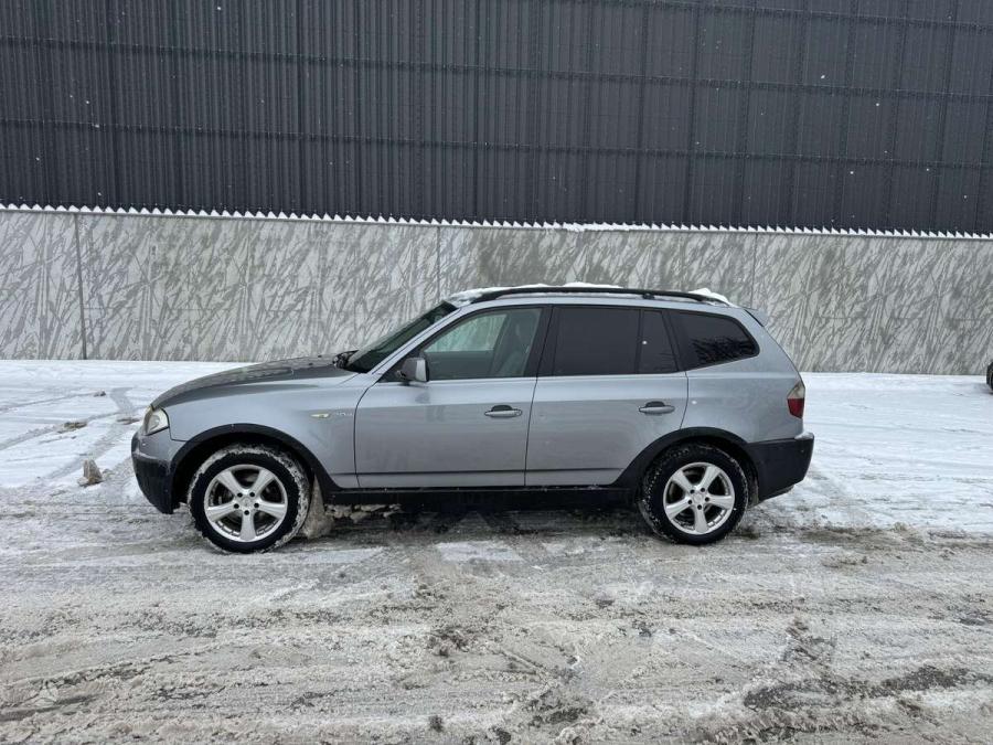 Grey BMW X3 2005 in Klaipeda, with an engine capacity of 2.00 L and mileage of 367 thousand km for 2450 €, photo 8 on AUTOMOTO.COM.LV