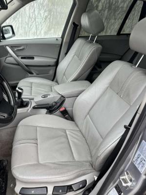 Grey BMW X3 2005 in Klaipeda, with an engine capacity of 2.00 L and mileage of 367 thousand km for 2450 €, photo 9 on AUTOMOTO.COM.LV