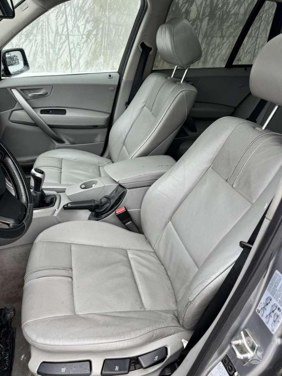 Grey BMW X3 2005 in Klaipeda, with an engine capacity of 2.00 L and mileage of 367 thousand km for 2450 €, photo 9 on AUTOMOTO.COM.LV