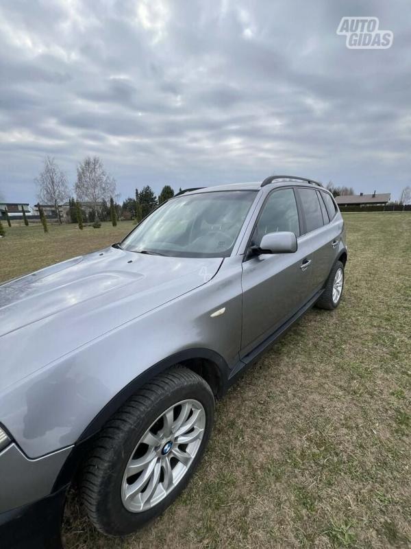 Pelēks BMW X3 2005 Šauļi, ar dzinēja tilpumu 2.00 L un nobraukumu 360 tūkst. km par 2850 €, foto 2 vietnē AUTOMOTO.COM.LV