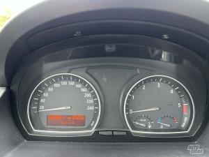 Grey BMW X3 2005 in Siauliai, with an engine capacity of 2.00 L and mileage of 360 thousand km for 2850 €, photo 8 on AUTOMOTO.COM.LV