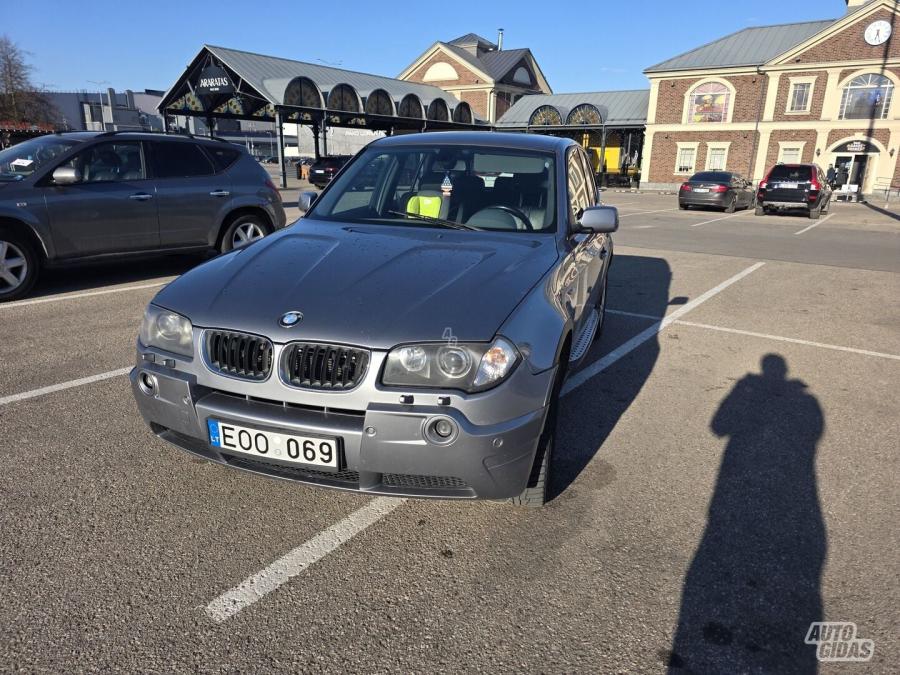 Pelēks BMW X3 2005 Kauņa, ar dzinēja tilpumu 3.00 L un nobraukumu 324 tūkst. km par 3500 €, foto 1 vietnē AUTOMOTO.COM.LV