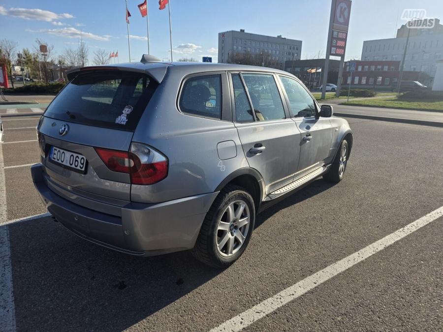 Pelēks BMW X3 2005 Kauņa, ar dzinēja tilpumu 3.00 L un nobraukumu 324 tūkst. km par 3500 €, foto 4 vietnē AUTOMOTO.COM.LV