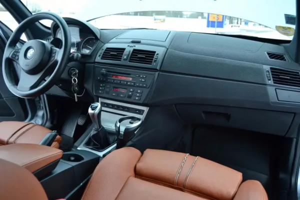 Grey BMW X3 2005 in Jekabpils, with an engine capacity of 2.00 L and mileage of 265 thousand km for 5950 €, photo 10 on AUTOMOTO.COM.LV