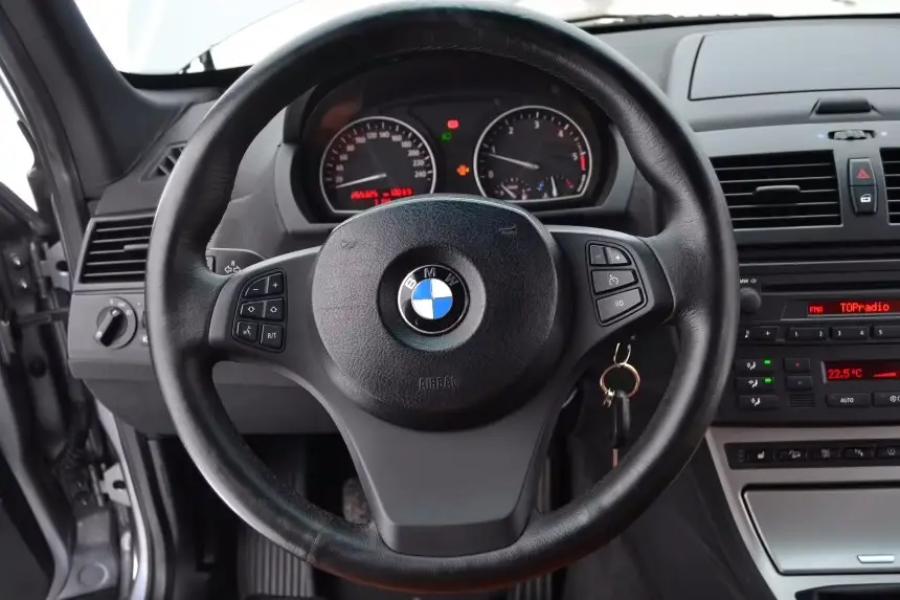 Pelēks BMW X3 2005 Jēkabpils, ar dzinēja tilpumu 2.00 L un nobraukumu 265 tūkst. km par 5950 €, foto 14 vietnē AUTOMOTO.COM.LV