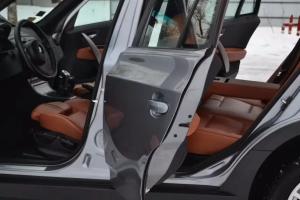 Pelēks BMW X3 2005 Jēkabpils, ar dzinēja tilpumu 2.00 L un nobraukumu 265 tūkst. km par 5950 €, foto 17 vietnē AUTOMOTO.COM.LV