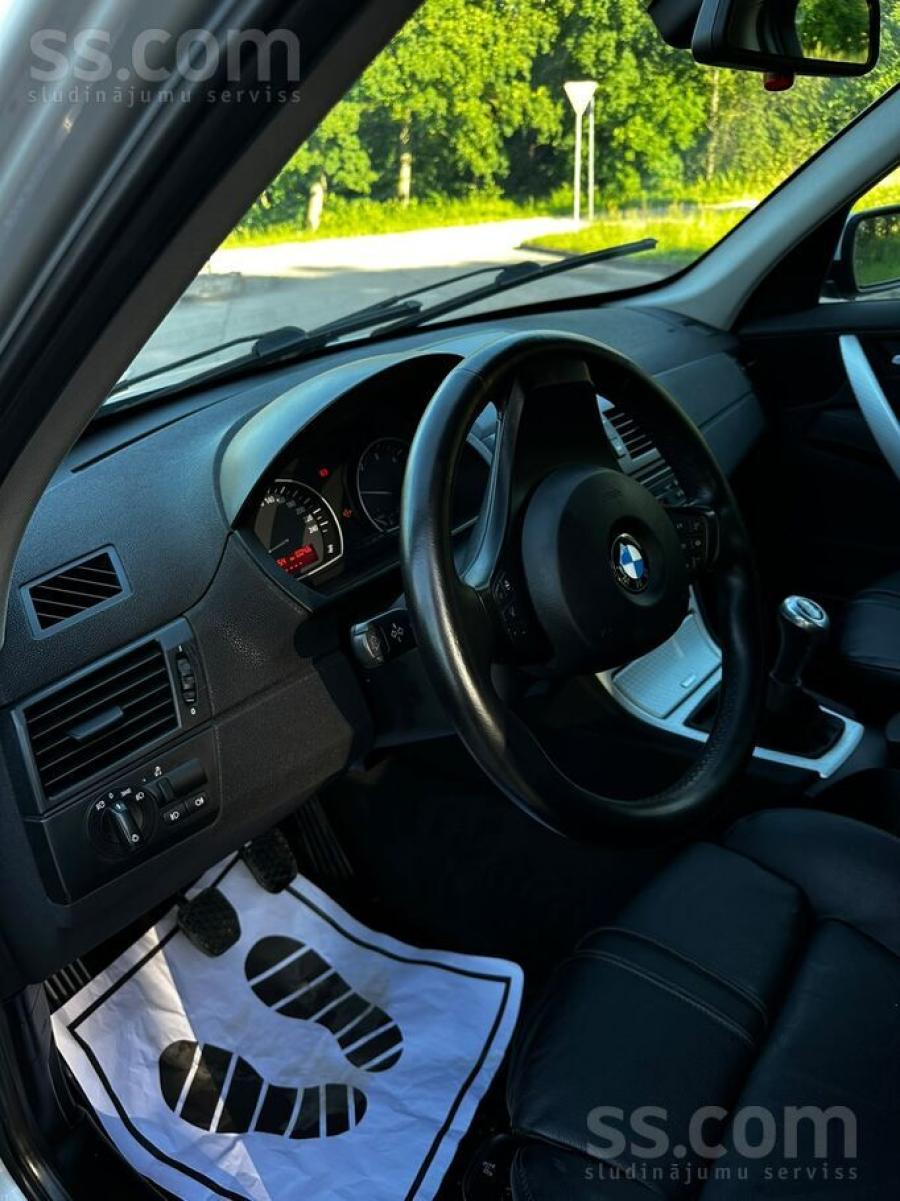 Grey BMW X3 2005 in Dobele, with an engine capacity of 2.00 L and mileage of 270 thousand km for 4590 €, photo 9 on AUTOMOTO.COM.LV