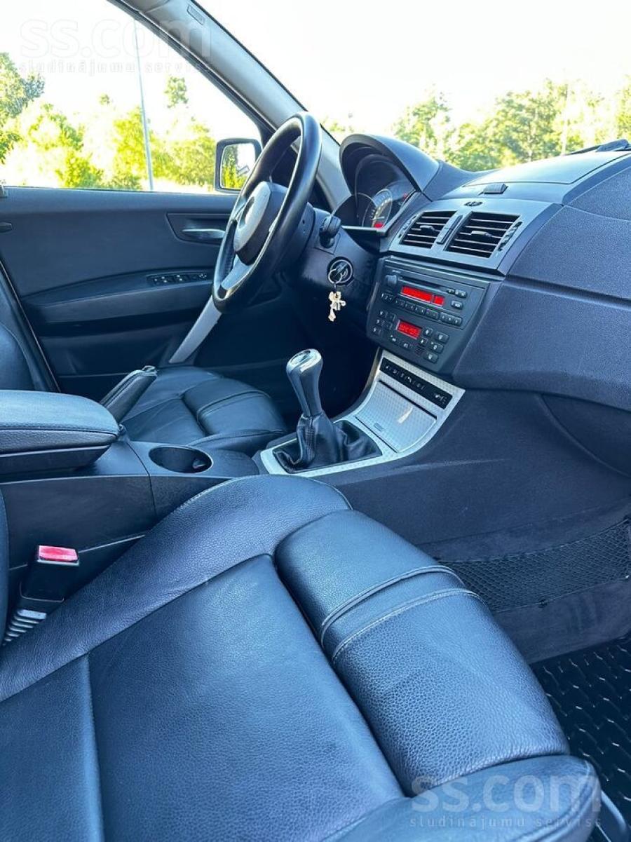 Grey BMW X3 2005 in Dobele, with an engine capacity of 2.00 L and mileage of 270 thousand km for 4590 €, photo 14 on AUTOMOTO.COM.LV