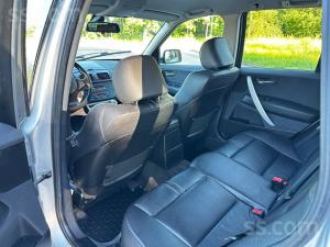 Grey BMW X3 2005 in Dobele, with an engine capacity of 2.00 L and mileage of 270 thousand km for 4590 €, photo 15 on AUTOMOTO.COM.LV