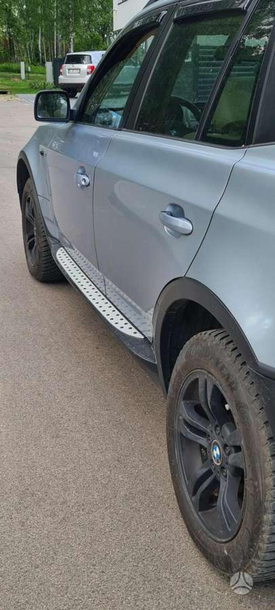 Grey BMW X3 2005 in Vilnius, with an engine capacity of 3.00 L and mileage of 387 thousand km for 3800 €, photo 25 on AUTOMOTO.COM.LV