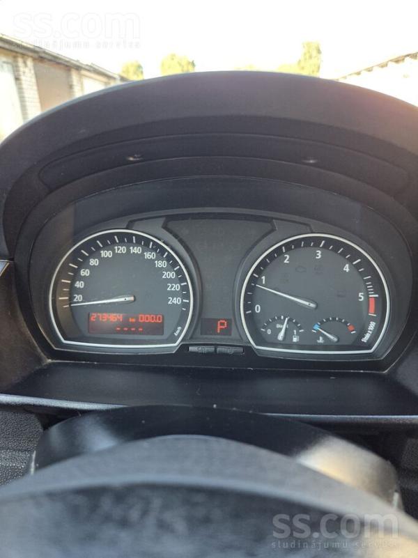 Grey BMW X3 2005 in Valmiera, with an engine capacity of 3.00 L and mileage of 273 thousand km for 3500 €, photo 3 on AUTOMOTO.COM.LV