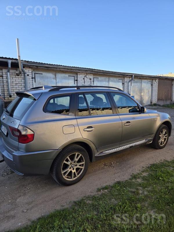 Grey BMW X3 2005 in Valmiera, with an engine capacity of 3.00 L and mileage of 273 thousand km for 3500 €, photo 5 on AUTOMOTO.COM.LV