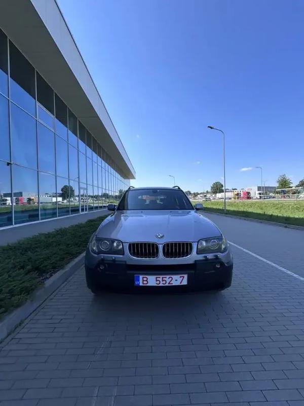Pelēks BMW X3 2005 Rēzekne, ar dzinēja tilpumu 3.00 L un nobraukumu 272 tūkst. km par 4750 €, foto 1 vietnē AUTOMOTO.COM.LV