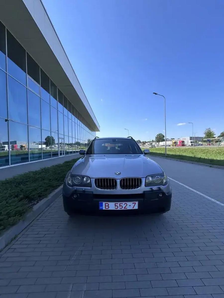 Pelēks BMW X3 2005 Rēzekne, ar dzinēja tilpumu 3.00 L un nobraukumu 272 tūkst. km par 4750 €, foto 1 vietnē AUTOMOTO.COM.LV