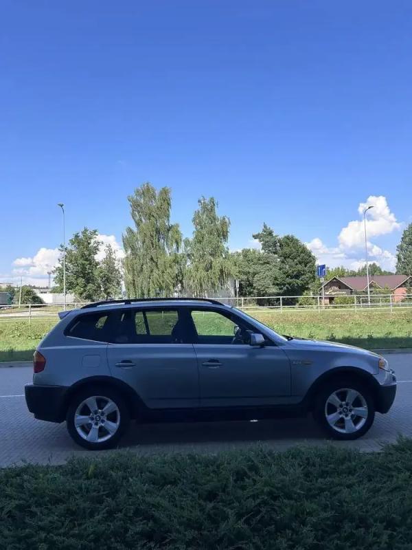 Pelēks BMW X3 2005 Rēzekne, ar dzinēja tilpumu 3.00 L un nobraukumu 272 tūkst. km par 4750 €, foto 4 vietnē AUTOMOTO.COM.LV