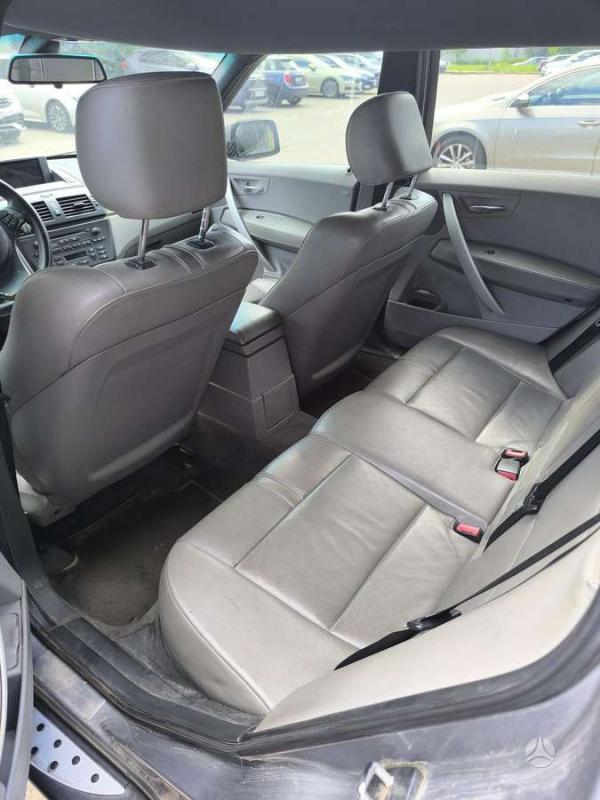 Grey BMW X3 2005 in Vilnius, with an engine capacity of 2.99 L and mileage of 268 thousand km for 2950 €, photo 6 on AUTOMOTO.COM.LV
