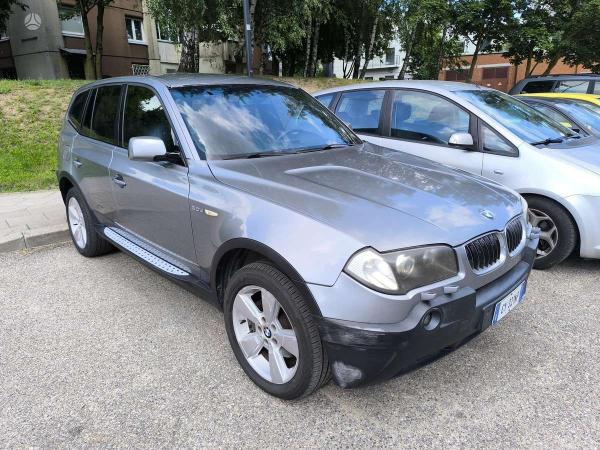 Pelēks BMW X3 2005 Viļņa, ar dzinēja tilpumu 2.99 L un nobraukumu 268 tūkst. km par 2950 €, foto 4 vietnē AUTOMOTO.COM.LV