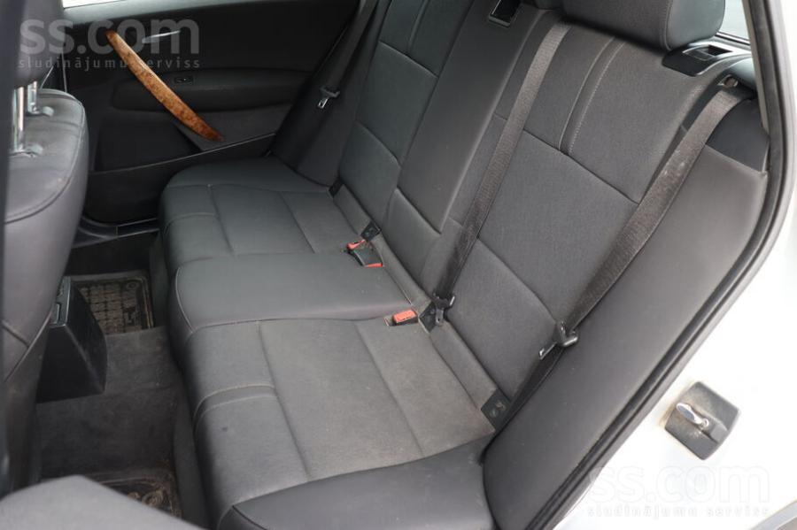 Grey BMW X3 2005 in Valmiera, with an engine capacity of 2.00 L and mileage of 376 thousand km for 2800 €, photo 8 on AUTOMOTO.COM.LV