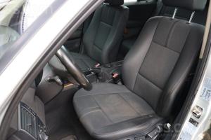 Grey BMW X3 2005 in Valmiera, with an engine capacity of 2.00 L and mileage of 376 thousand km for 2800 €, photo 9 on AUTOMOTO.COM.LV