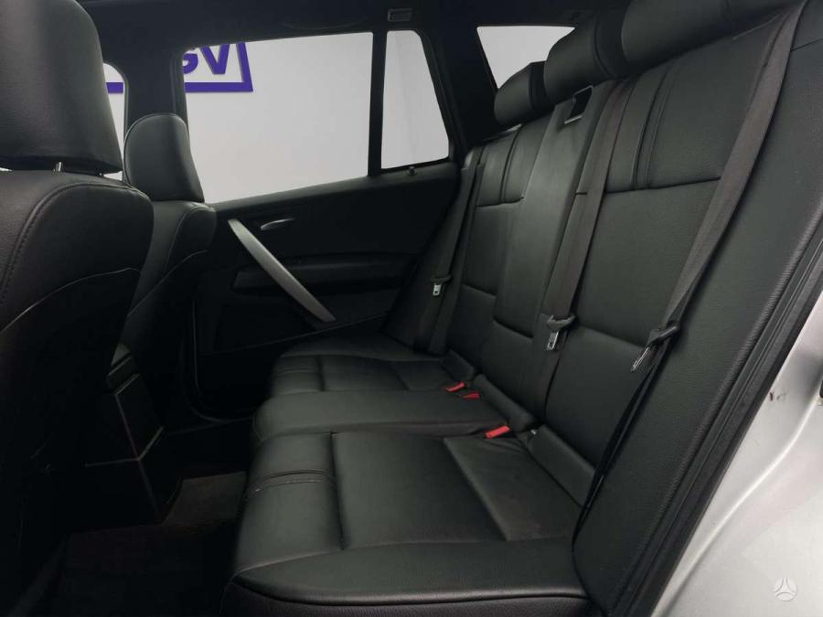 Grey BMW X3 2005 in Vilnius, with an engine capacity of 3.00 L and mileage of 257 thousand km for 4499 €, photo 12 on AUTOMOTO.COM.LV