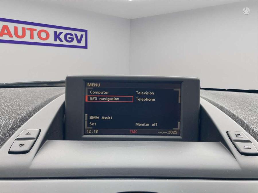 Grey BMW X3 2005 in Vilnius, with an engine capacity of 3.00 L and mileage of 257 thousand km for 4499 €, photo 18 on AUTOMOTO.COM.LV