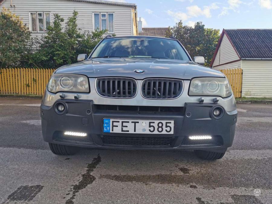 Pelēks BMW X3 2005 Panevēža, ar dzinēja tilpumu 2.00 L un nobraukumu 247 tūkst. km par 3500 €, foto 5 vietnē AUTOMOTO.COM.LV