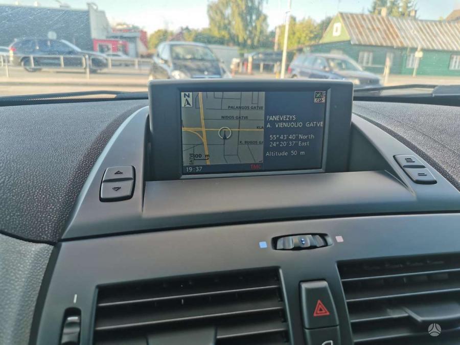 Pelēks BMW X3 2005 Panevēža, ar dzinēja tilpumu 2.00 L un nobraukumu 247 tūkst. km par 3500 €, foto 8 vietnē AUTOMOTO.COM.LV