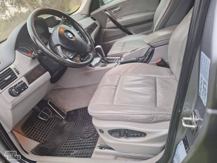 Grey BMW X3 2006 in Utena, with an engine capacity of 3.00 L and mileage of 376 thousand km for 3500 €, photo 15 on AUTOMOTO.COM.LV