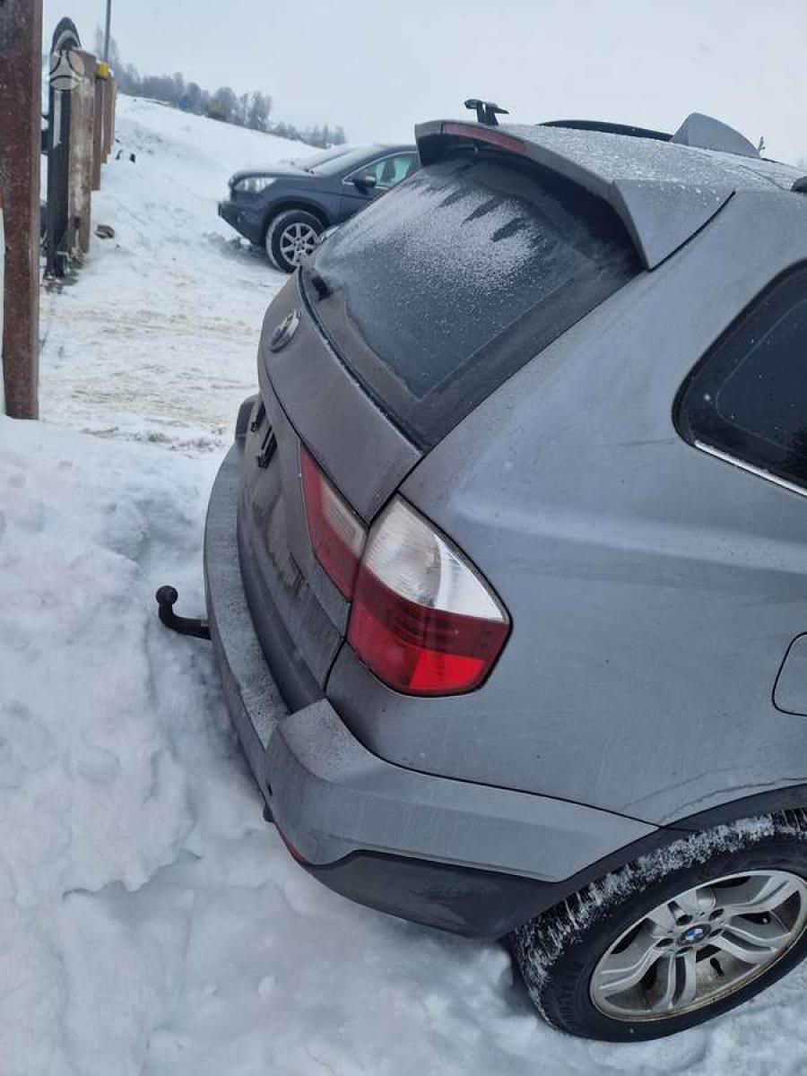 Grey BMW X3 2006 in Plunge, with an engine capacity of 3.00 L and mileage of 246 thousand km for 3150 €, photo 6 on AUTOMOTO.COM.LV