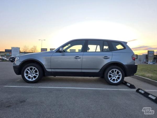 Pelēks BMW X3 2006 Viļņa, ar dzinēja tilpumu 2.50 L un nobraukumu 220 tūkst. km par 4250 €, foto 3 vietnē AUTOMOTO.COM.LV