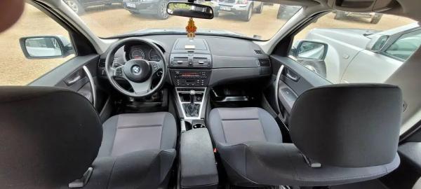 Grey BMW X3 2006 in Riga, with an engine capacity of 2.00 L and mileage of 178 thousand km for 4500 €, photo 8 on AUTOMOTO.COM.LV