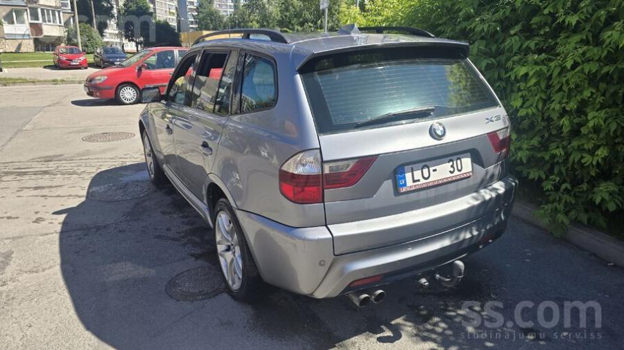 Pelēks BMW X3 2006 Rīga, ar dzinēja tilpumu 3.00 L un nobraukumu 335 tūkst. km par 7000 €, foto 4 vietnē AUTOMOTO.COM.LV