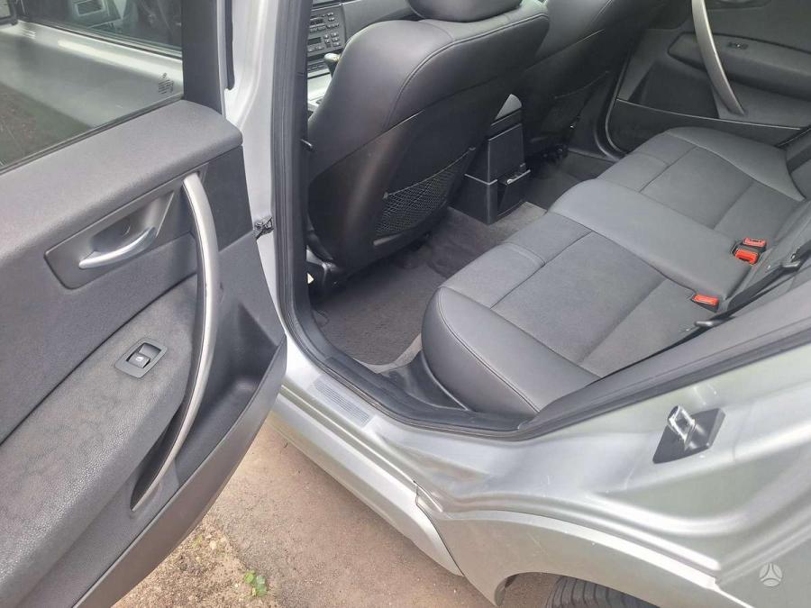 Grey BMW X3 2006 in Utena, with an engine capacity of 2.00 L and mileage of 255 thousand km for 4000 €, photo 8 on AUTOMOTO.COM.LV
