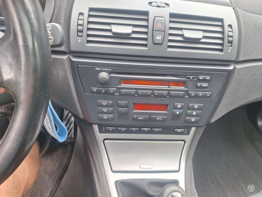 Grey BMW X3 2006 in Utena, with an engine capacity of 2.00 L and mileage of 255 thousand km for 4000 €, photo 12 on AUTOMOTO.COM.LV