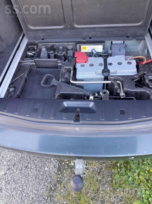 Grey BMW X3 2006 in Madona, with an engine capacity of 2.00 L and mileage of 245 thousand km for 3500 €, photo 11 on AUTOMOTO.COM.LV